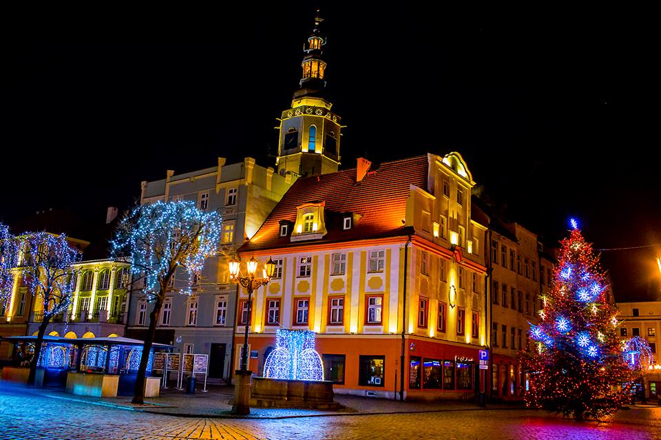 Świdnicki Rynek już świątecznie [FOTO] - Swidnica24.pl - wydarzenia ...