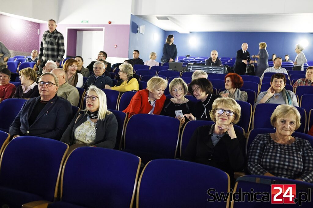Tactus Sonus wyśpiewał najpiękniejsze kolędy [FOTO] - Swidnica24.pl ...