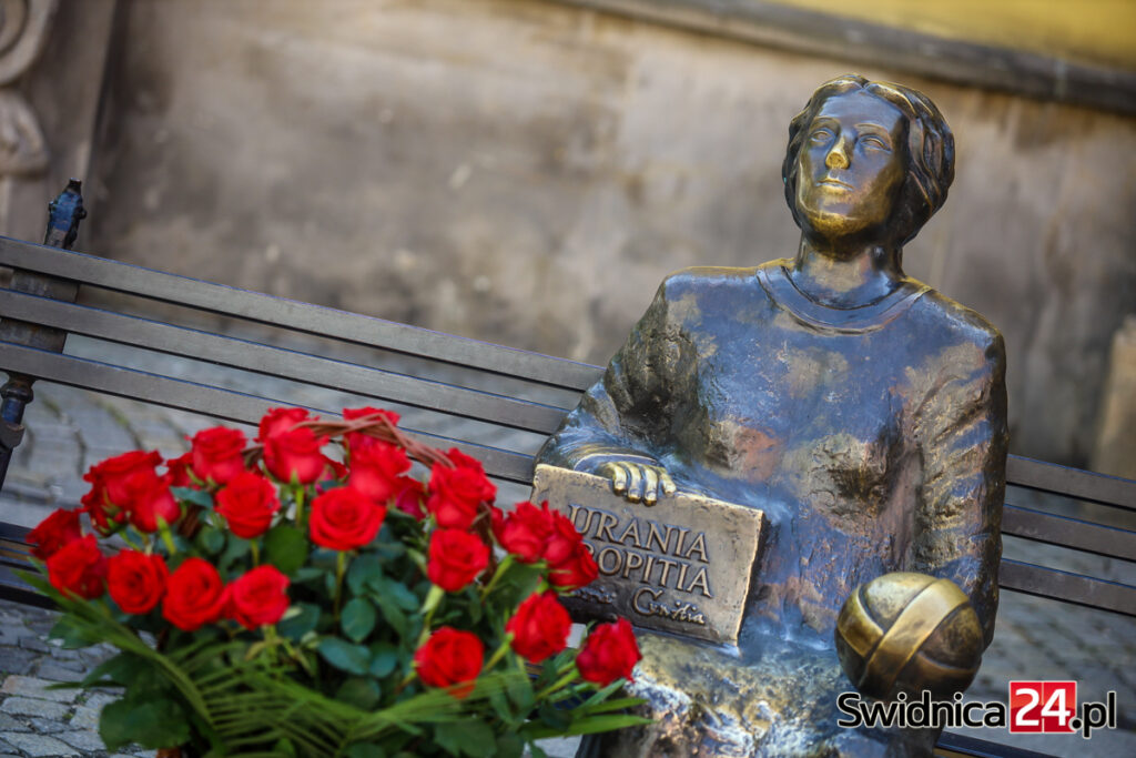 Ze świdnickiej kamienicy patrzyła w gwiazdy. 413. rocznica urodzin ...