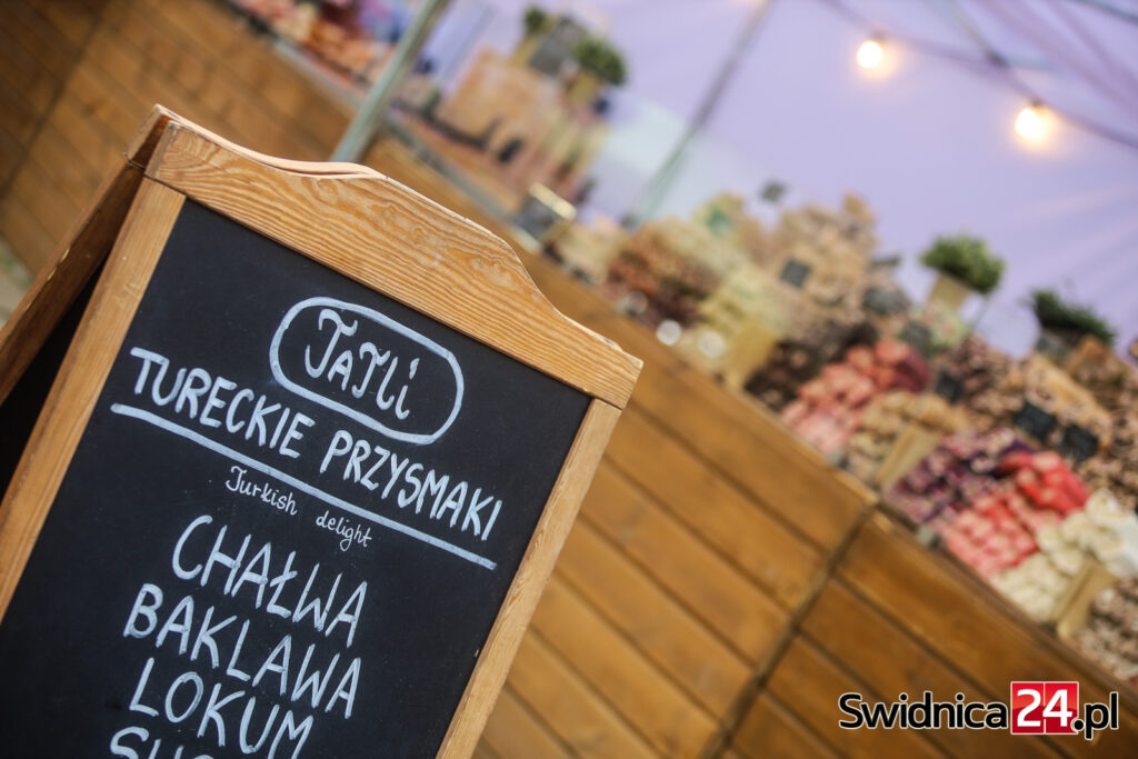 Świdnica stała się miastem czekolady i słodyczy. Rozpoczął się Festiwal ...